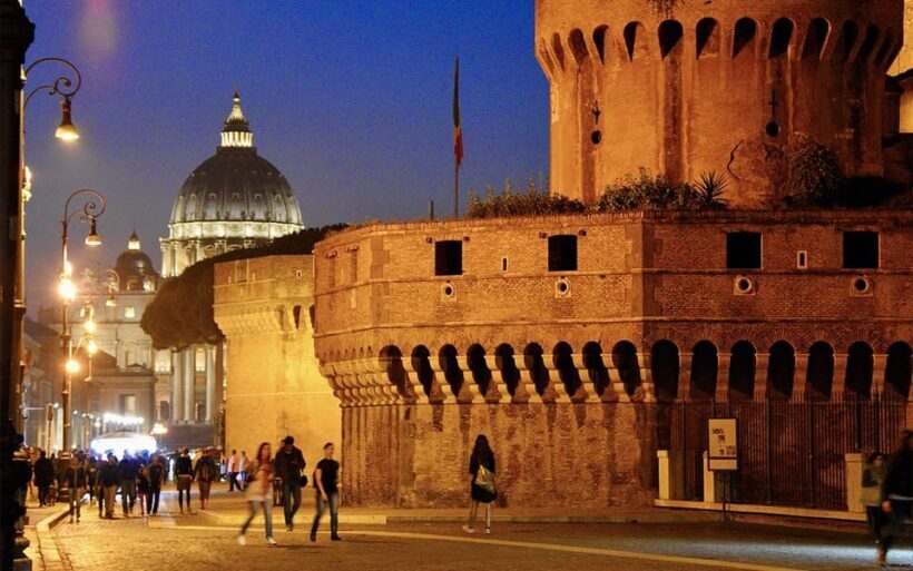 Rome: Ghosts Inquisition in Dark Backstreets Walking Tour - A Walk Through Rome’s Haunted Streets: What to Expect