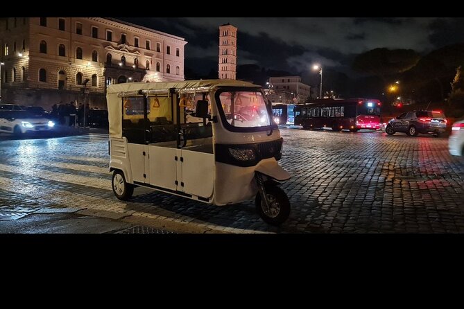 Rome- Golden Hour Golf Cart/E-Calessino Tour - Key Points