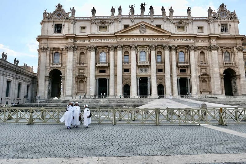 Rome: Guided Tour of St. Peter's Basilica, Grottoes & Square - FAQs