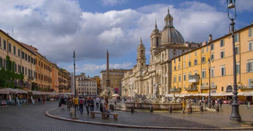 Rome: Guided Walking Tour in English - Key Points