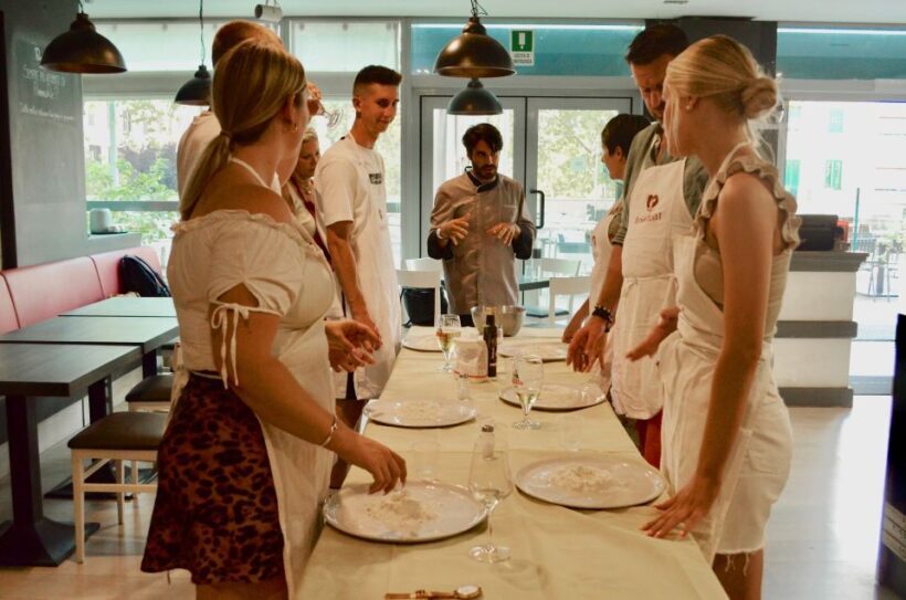 Rome: Hands-On Pizza Making Class near the Vatican with Wine - Why You’ll Love It