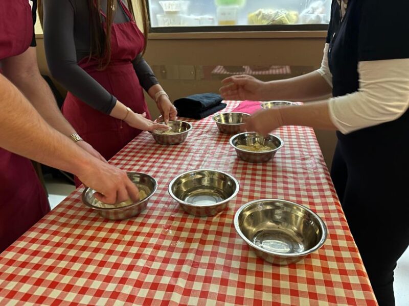 Rome: Homemade Pasta and Tiramisu Cooking Class - A Deep Dive into the Experience