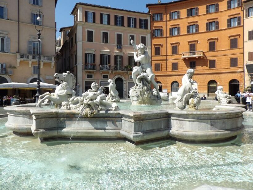 Rome: Main Squares and Fountains Guided Walking Tour - Exploring the Heart of Rome: A Detailed Look at the Tour
