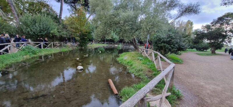 Rome: Mini hike to the ancient Parco degli Acquedotti - Key Points