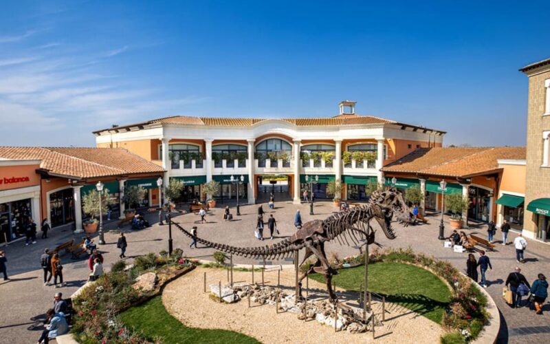 Rome: Nemi, Gandolfo & Castel Romano Photo and Shopping Tour - Practical Tips for Making the Most of This Tour