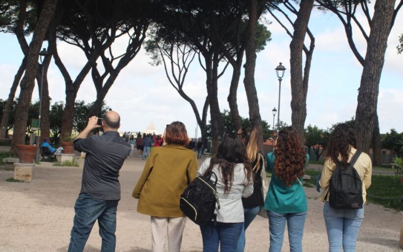 Rome: Night Tour of the City by Golf Cart - The Social and Practical Aspects