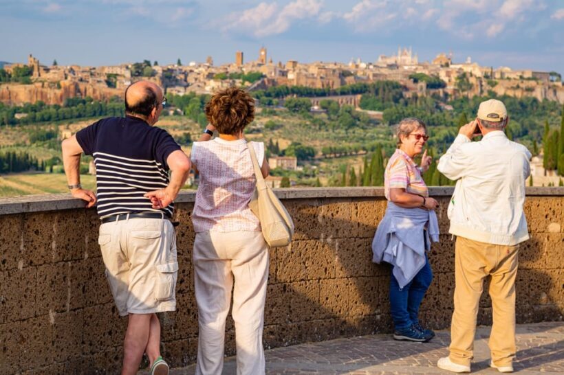Rome: Orvieto Day Trip with Train Ride, Duomo & Lunch - Discovering the Charm of Orvieto: A Day Trip from Rome
