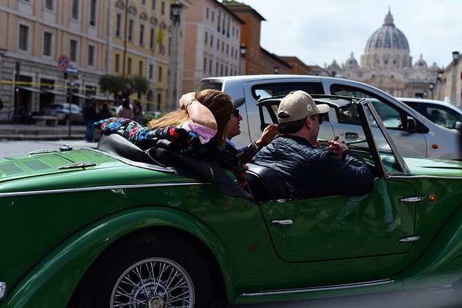 Rome Panoramic Tour by Vintage Classic Cabriolet Car or Vintage Minibus - Meeting and Timing
