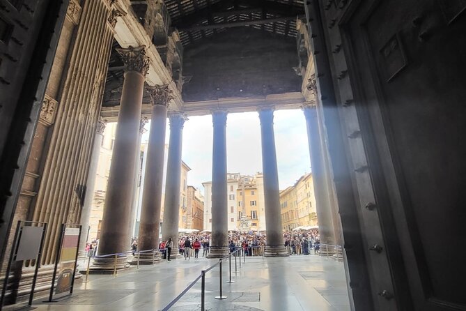 Rome: Pantheon & Raphael'S Tomb Tour With Entry Ticket - Tour Logistics and Considerations