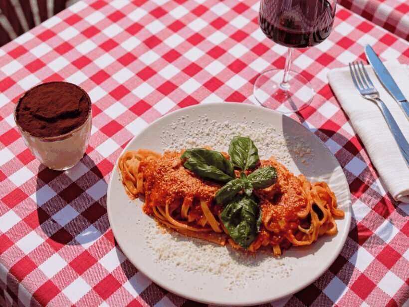 Rome: Pasta and Tiramisu Cooking Class in Piazza Navona - What Makes This Experience Stand Out