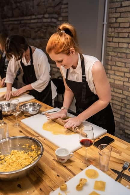 Rome: Pasta Cooking Class with Wine, Coffee, and Limoncello - Key Points