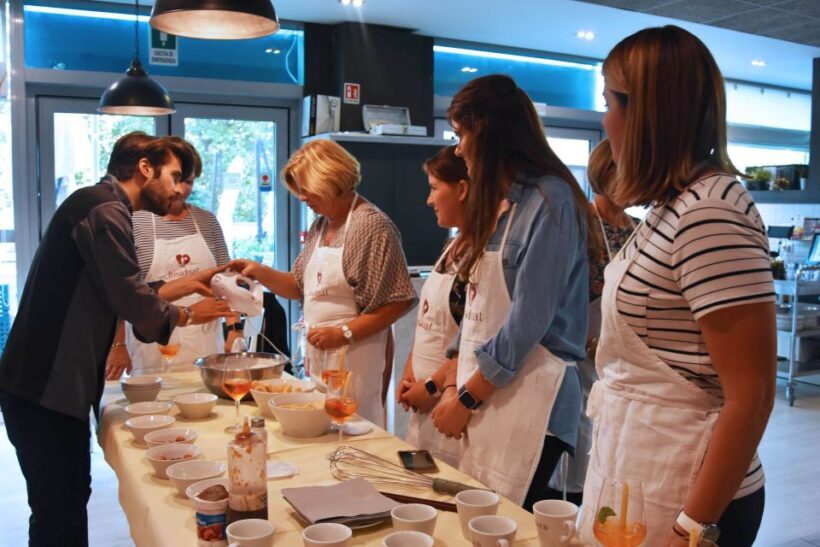 Rome: Pasta, Ravioli, and Tiramisu Cooking Class with Wine - Who Should Consider This Experience?