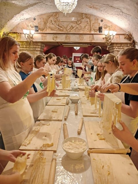 Rome: Pasta & Tiramisu Cooking Class near the Spanish Steps - Deep Dive into the Experience