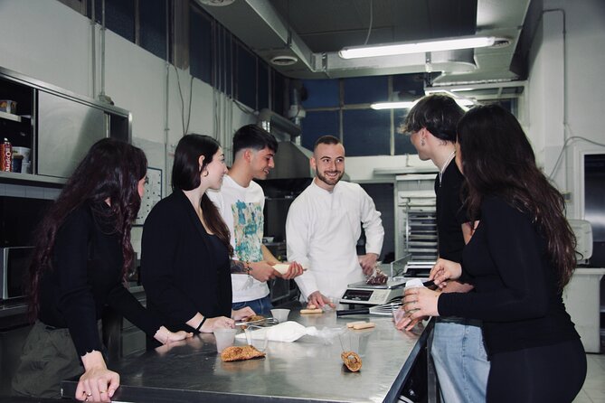 Rome: Pastry Cooking Class Gelato, Tiramisu and Cannoli - Group Size and Ratings