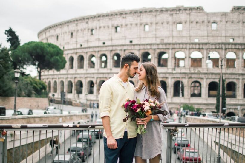 Rome: Personalized Photoshoot outside the Colosseum - Key Points