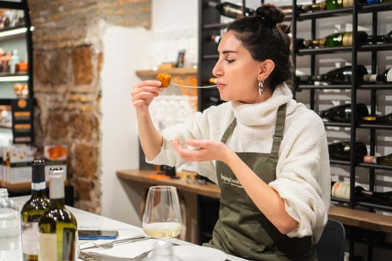 Rome: Pizza and Gelato Cooking Class with Wine - Key Points