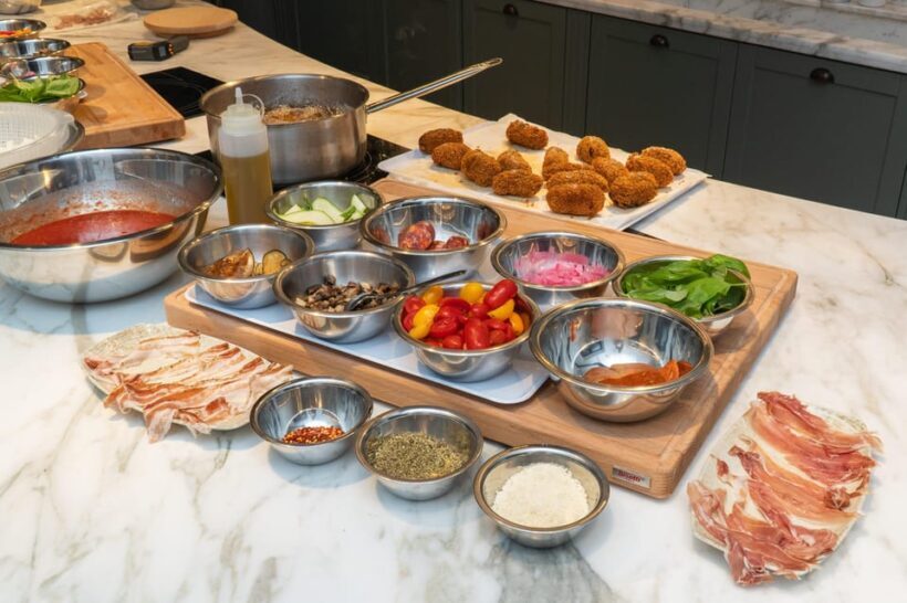 Rome: Pizza & Gelato Cooking Class + Private Chef - Key Points