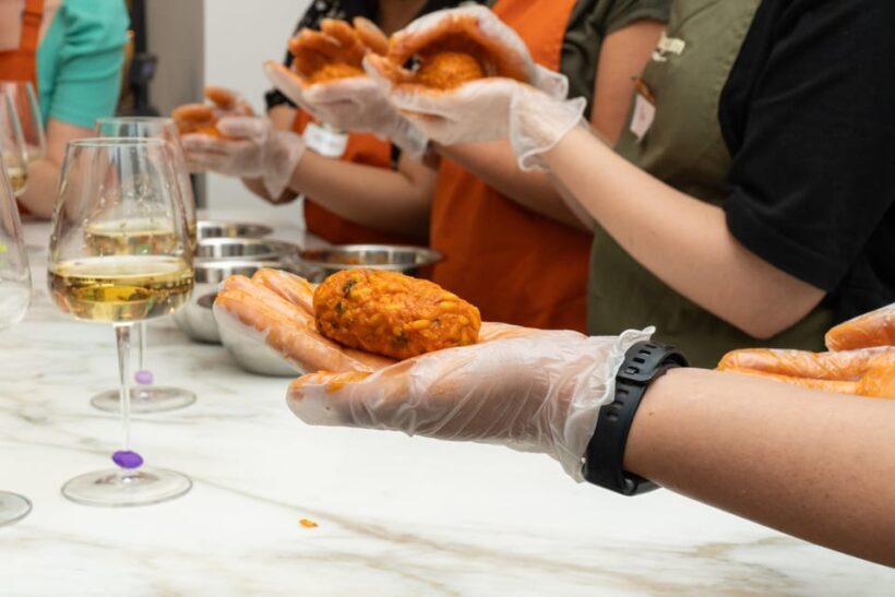 Rome: Pizza & Gelato Cooking Class + Private Chef - A Detailed Look at the Experience