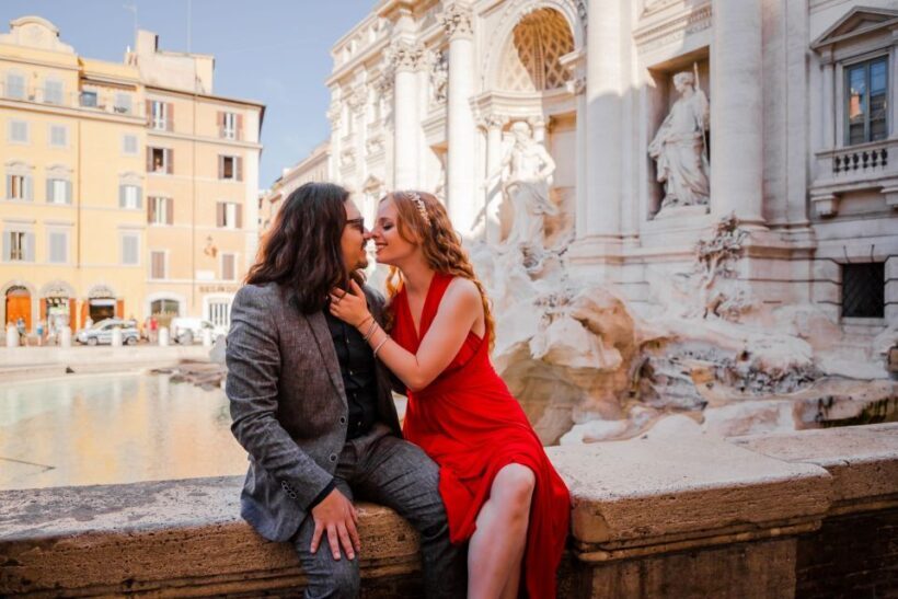 Rome: Private Photoshoot at the Trevi Fountain - FAQ
