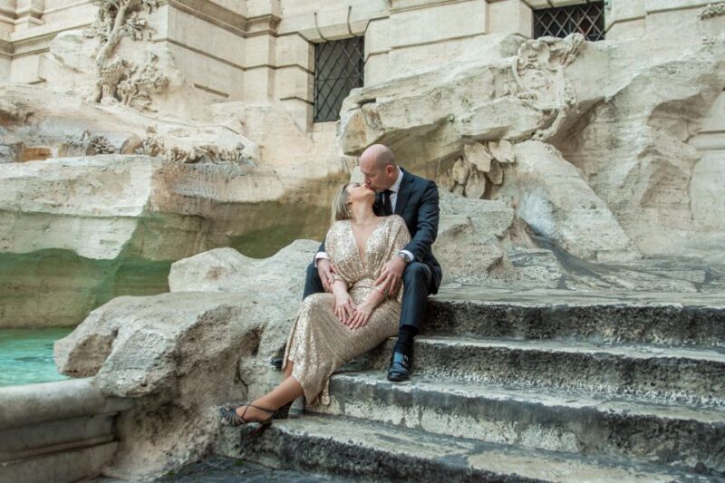 Rome: Private Professional Shooting at Trevi - The Photographer and Flexibility