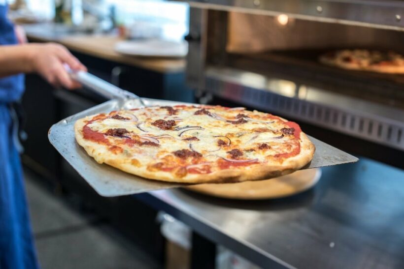 Rome: Private Tour for Kids w/ Gelato & Pizza by Night - Key Points