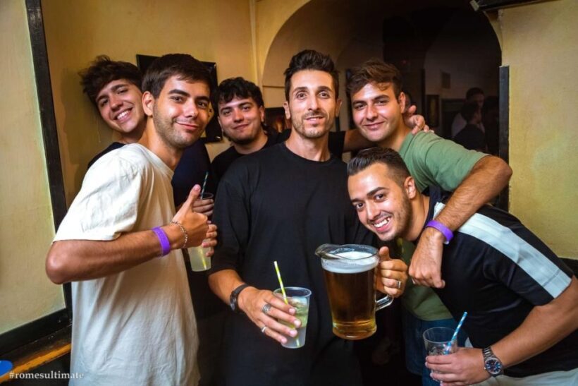 Rome: Pub Crawl and Ultimate Party with Open Bar and Pizza - Experience Logistics