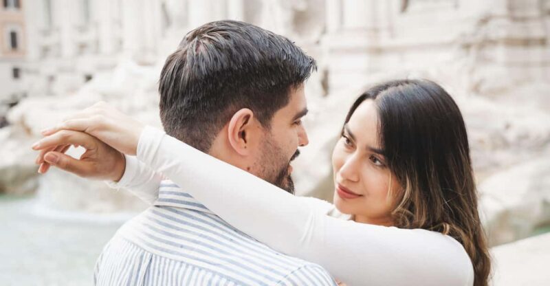 Rome: Romantic Couple Photoshoot at Trevi Fontain - Key Points