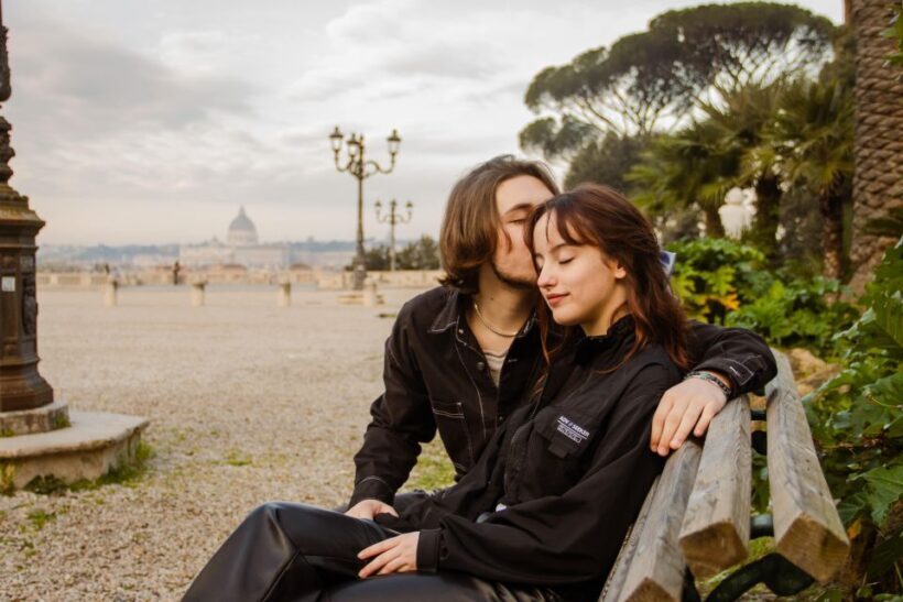 Rome: Romantic Photoshoot at Spanish Steps and Pincio - Key Points