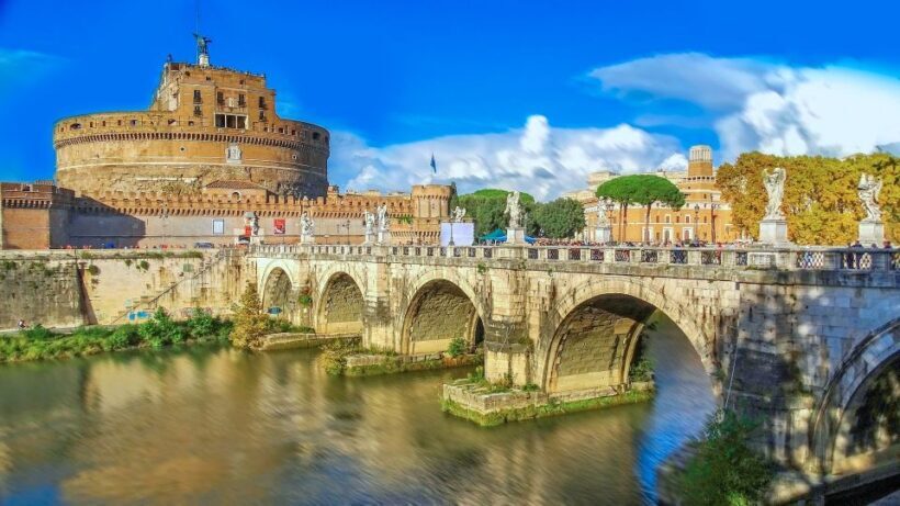 Rome: Small Group Guided Tour of Castel Sant'Angelo - The Renaissance Frescoes and Weapon Collection