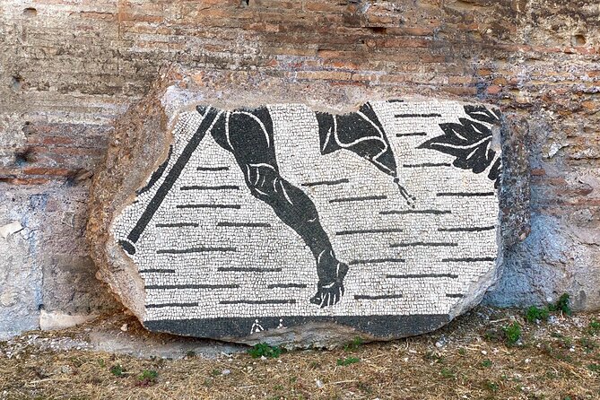 Rome: Small-Group Tour of Caracalla Baths and Circus Maximus - Exploring the Caracalla Baths