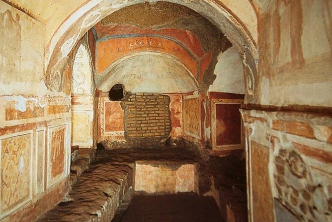 Rome: Small Group Underground Catacombs Tour - Knowledgeable and Engaging Guides