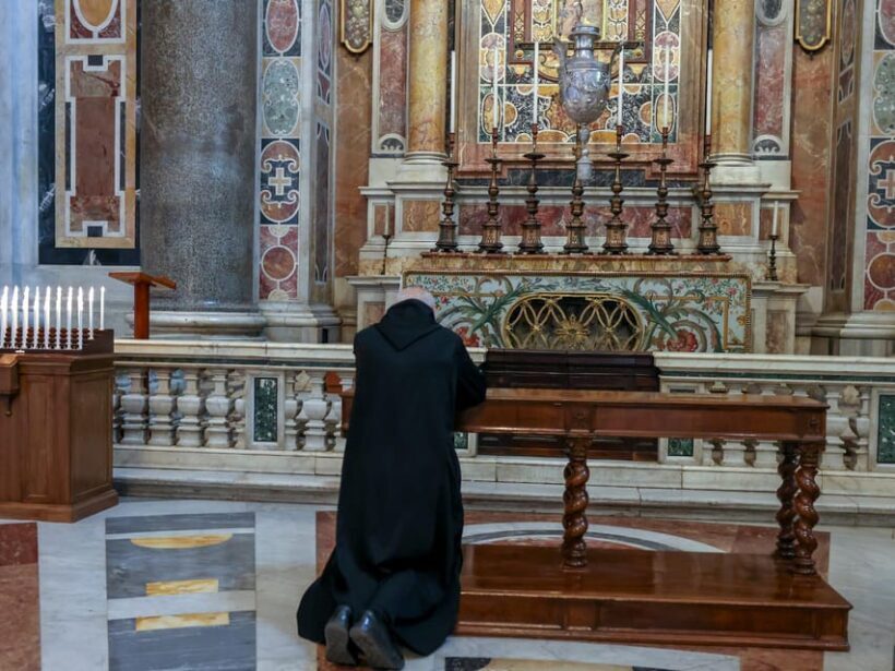 Rome: St. Peter's Basilica, La Pietà, and Papal Tombs Tour - What Could Be Better