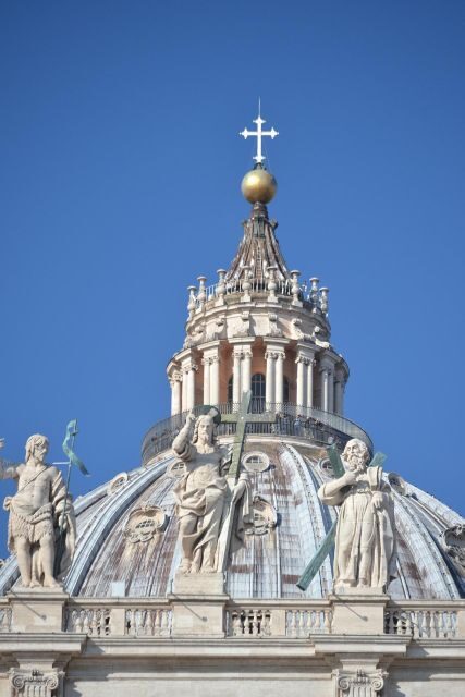 Rome: St. Peter's Basilica, papal tombs tour also with Dome - Who Will Love This Tour?