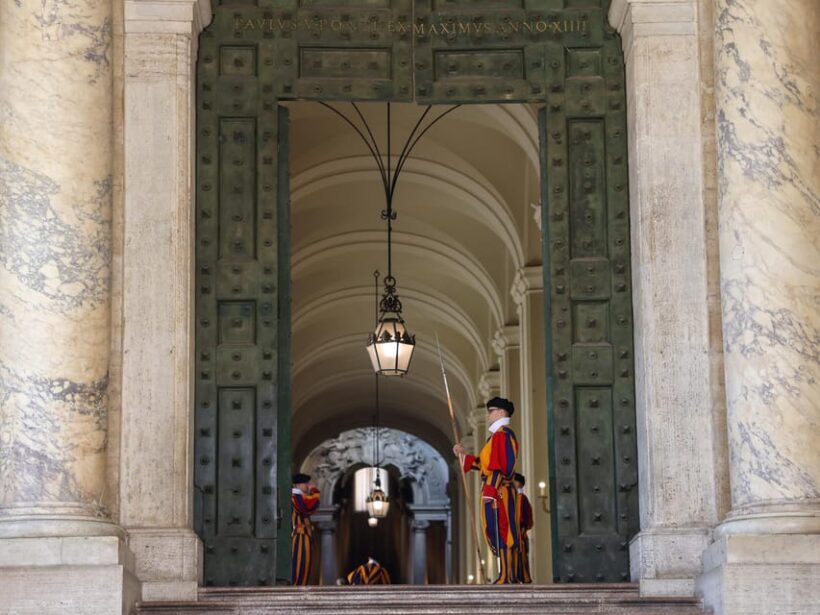 Rome: St. Peters Basilica, Tombs Tour & Optional Dome Climb - Key Points