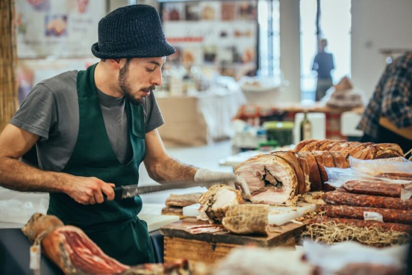Rome: The Vatican Market Experience Tasting and Class - Key Points