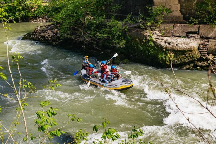 Rome: Tiber River Urban Rafting Tour with Roman Pizza - Introduction