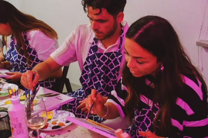 Rome: Tipsy Painting Class with Fine Wine and Arts - Key Points