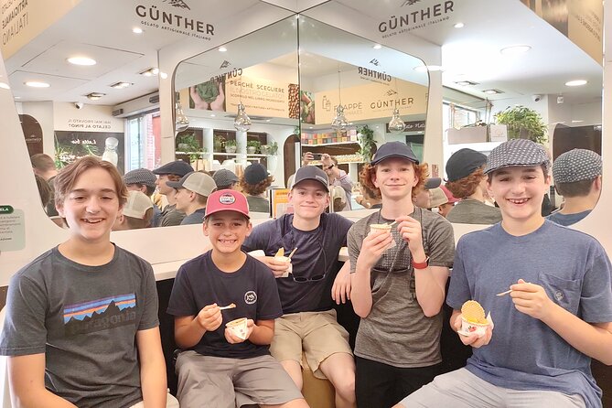 Rome: Trastevere Street Food Tour With Local Expert - Taking in the Tours Atmosphere