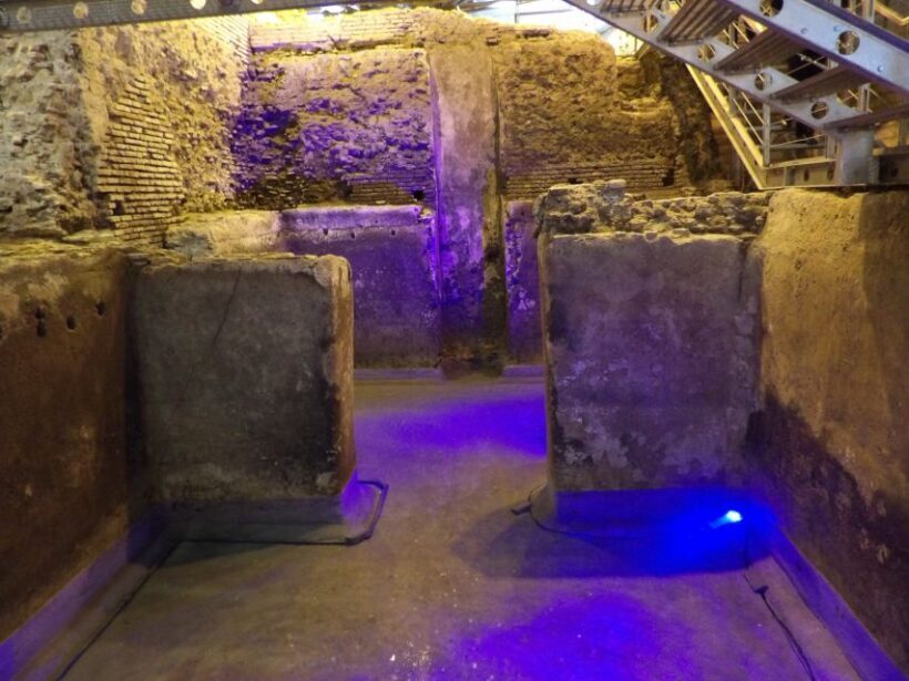 Rome: Trevi Fountain and Navona Square Underground Tour - Key Points
