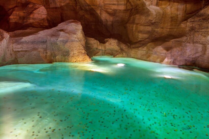 Rome: Trevi Fountain Underground Guided and Walk City Tour - Exploring Rome’s Crowning Landmarks