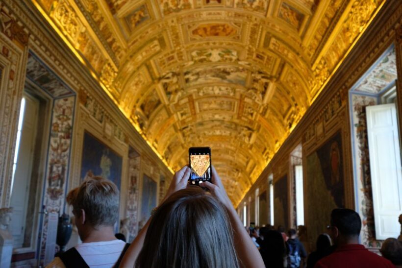 Rome: Vatican Museums and Sistine Chapel Tour - The Experience of the Guides