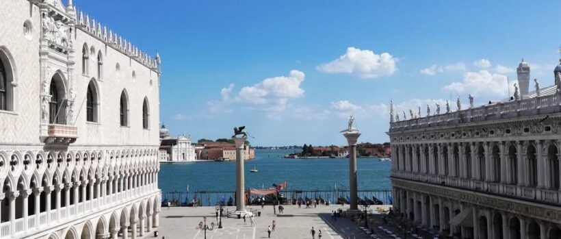 Rome: Venice Day Trip with Islands Cruise and City Walk - Introduction: Is a Day Trip to Venice Worth It?