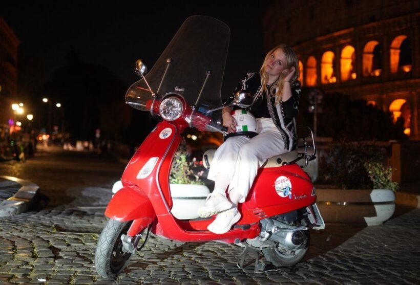 Rome: Vespa Scooter Night Tour with Pro Photographer - FAQ