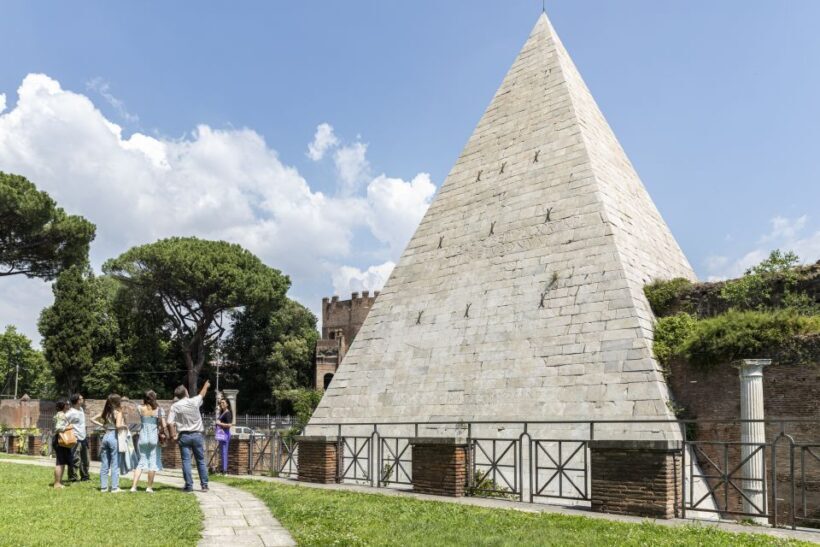 Rome: VIP Golf Cart Food Tour - Scenic Landmarks and Views