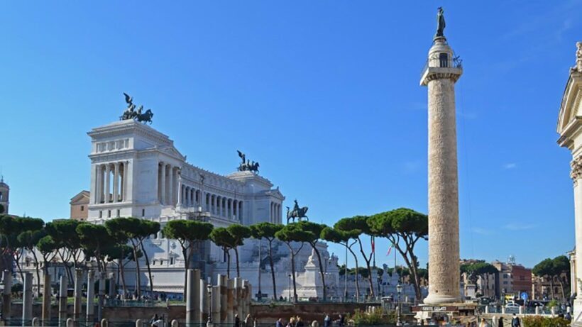 Rome Walking Tour: Ancient Ruins to Modern Fashion District - Analyzing the Value