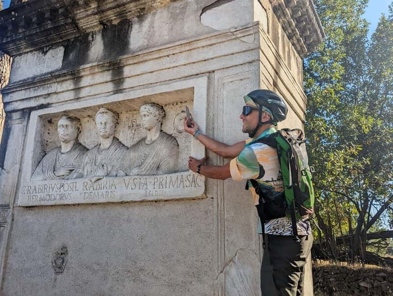 Rome:Appian Way E-bike Tour, Catacombs, Aqueducts & Transfer - FAQ