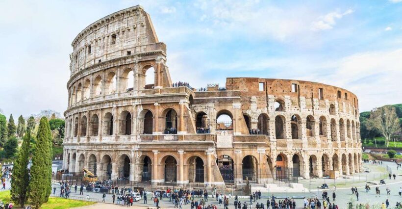 Rome+Jubilee Audioguide - TravelMate app for your smartphone - Starting the Tour: Instant Access and Ease of Use