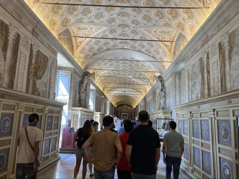 Romes Best Tour: Vatican Museum, Sistine Chapel & Basilica - Exploring the Sistine Chapel and St. Peters Basilica