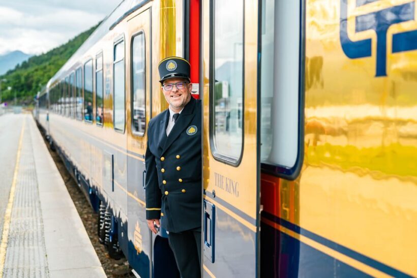 Romsdalen: Rauma Railway Golden Train with Guide - Romsdalen: Rauma Railway Golden Train with Guide — A Scenic Norwegian Adventure
