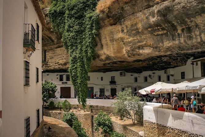 Ronda and white village of Setenil Private tours from Granada up to 8 persons - Authenticity and Comfort